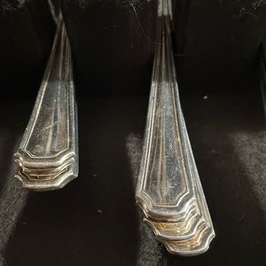 Oneida | Dining | Silver Plated Service For 8 | Poshmark